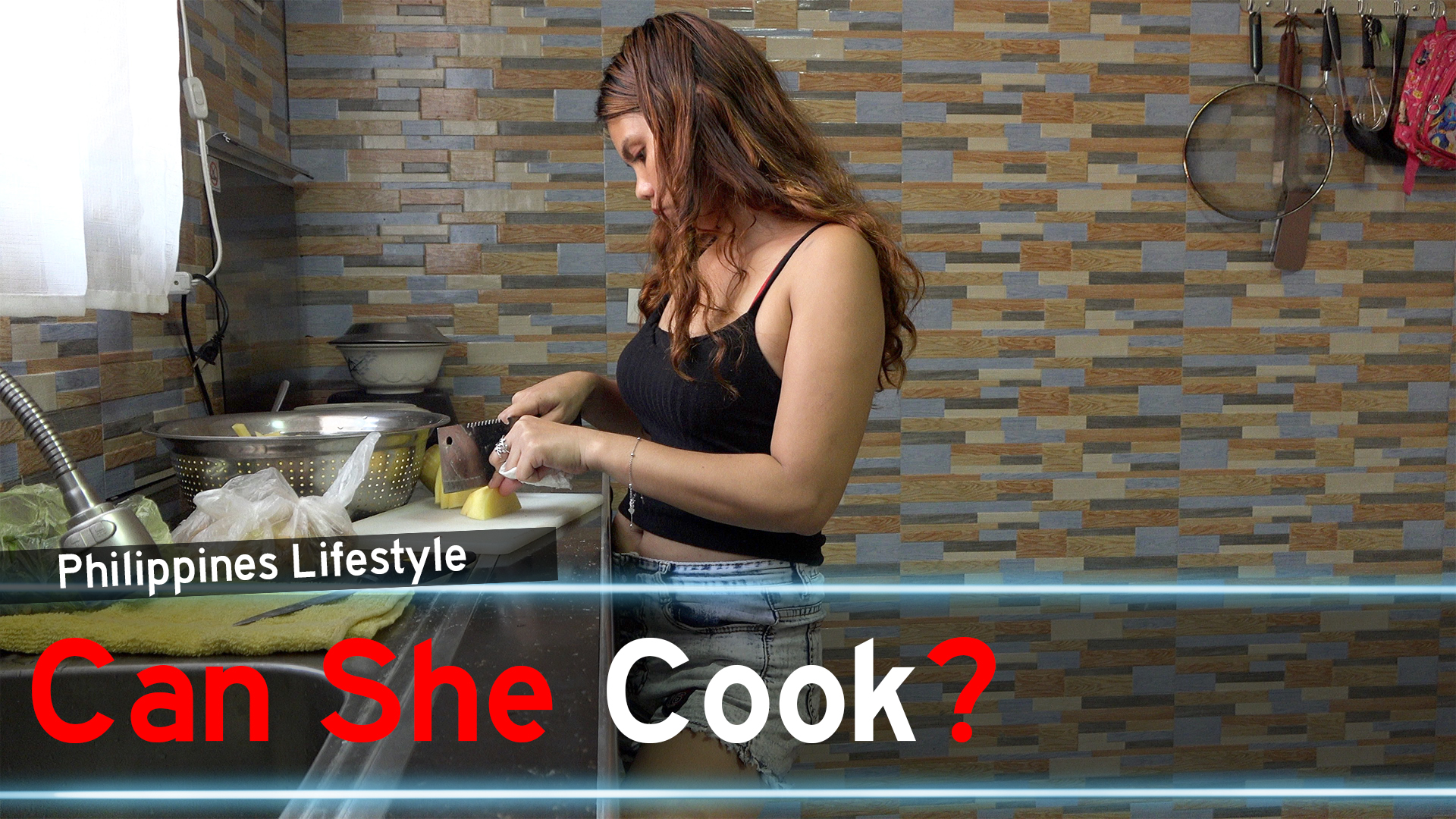 Philippines Lifestyle...Filipina Cooks Fried Fish, Chocolate Moose Ain ...