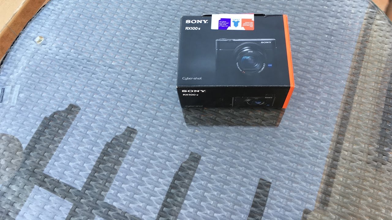 Sony RX100 V Unboxing Video - Quick Overview of What's Included